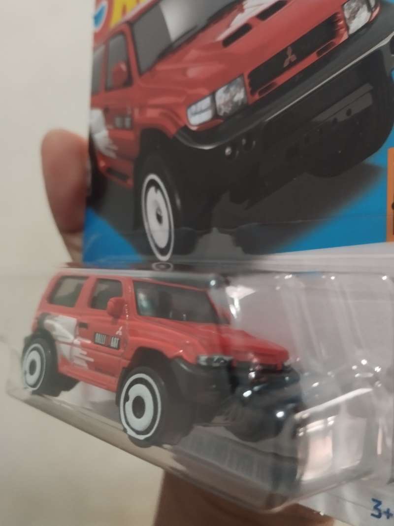 Jual Hot Wheels Mitsubishi Pajero Evolution Merah Diecast Mobil ...