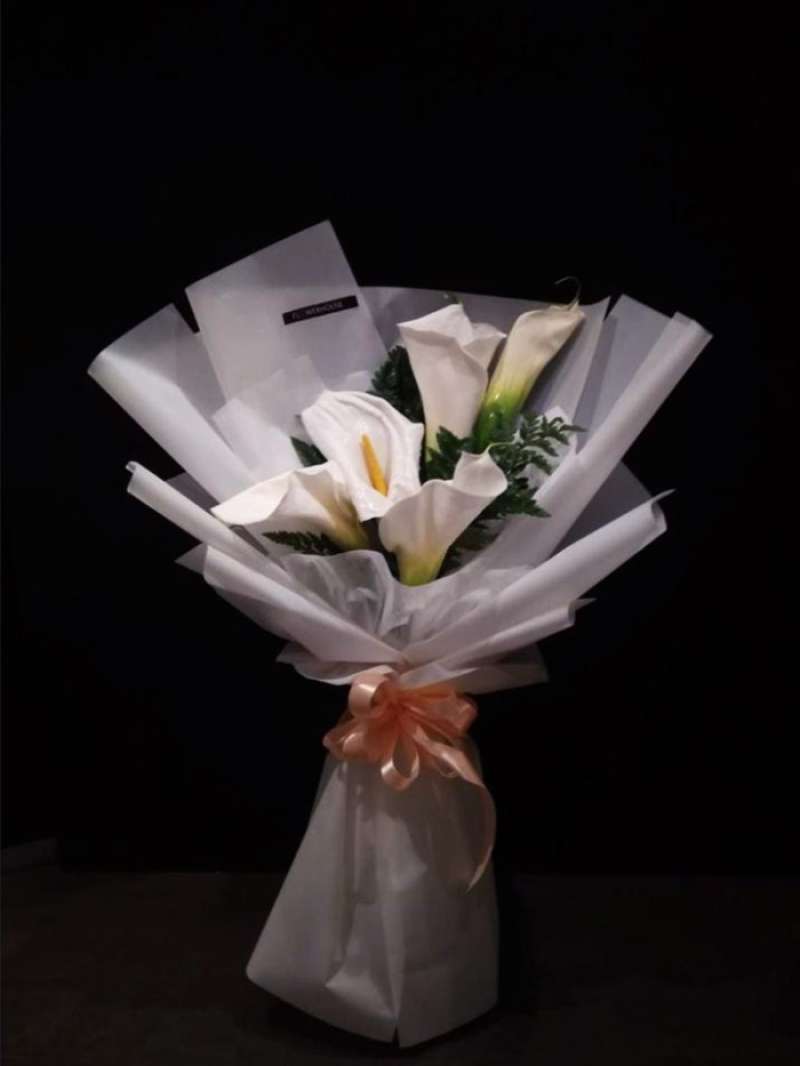 Promo Calla Lily Bouquet | Buket Bunga Hadiah Ulang Tahun Wisuda ...