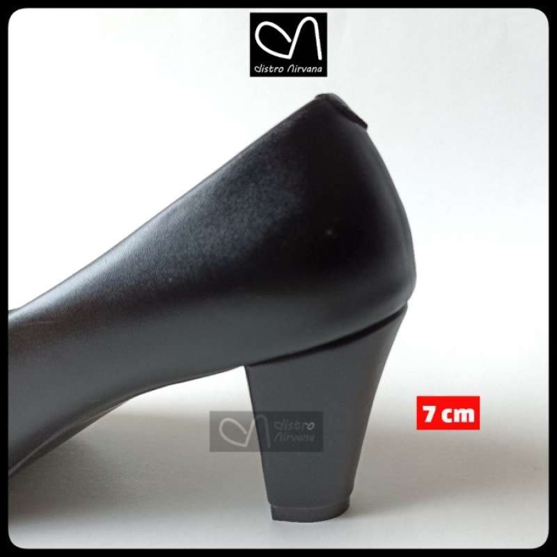 Jual Sepatu Pantofel Wanita Hitam Polos Heels 7cm Big Size Kantor ...