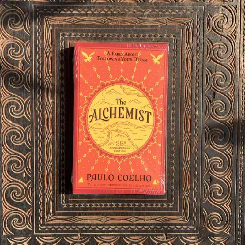 Promo The Alchemist Novel By Paulo Coelho Diskon 23% Di Seller Emerald ...