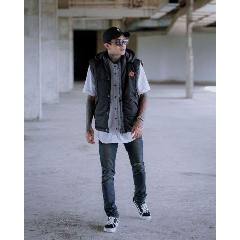 Jual Rompi Tebal Vest Pria New Bgsr Logo Kulit - Rompi Pria Windbreaker ...