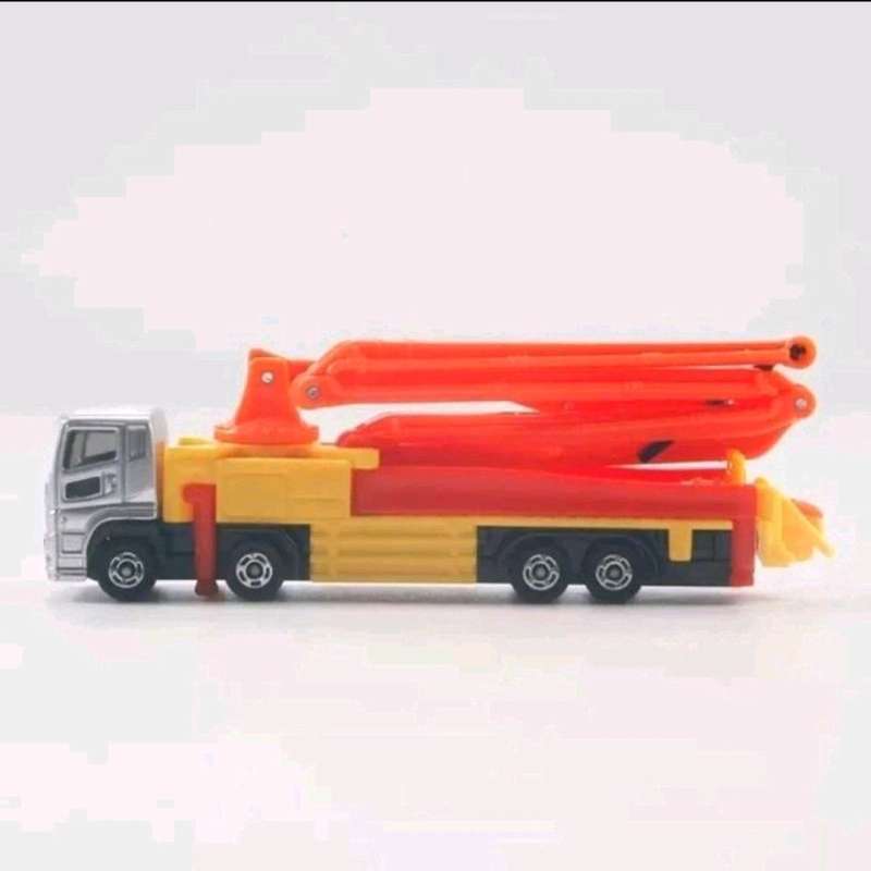 Jual TOMICA LONG MITSUBISHI FUSO SUPER GREAT CONCRETE PUMPING TRUCK ...