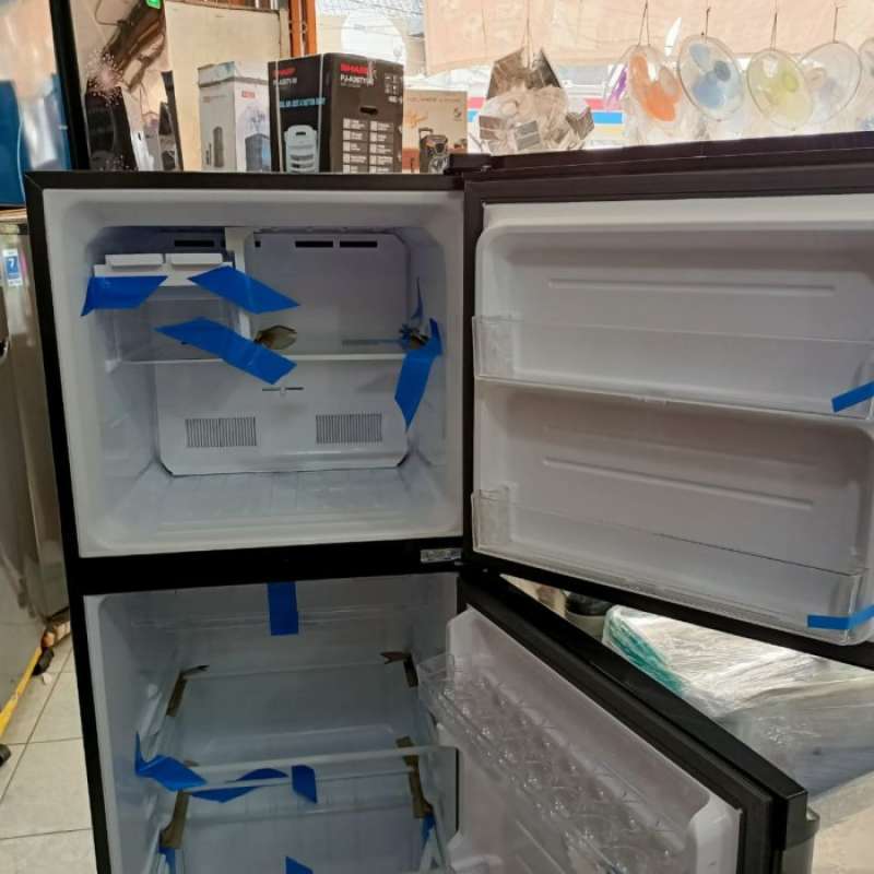 Promo Kulkas 2 Pintu Sharp 236 Mn Hs Ice Twist Rak Kaca Tanpa Bunga Es ...