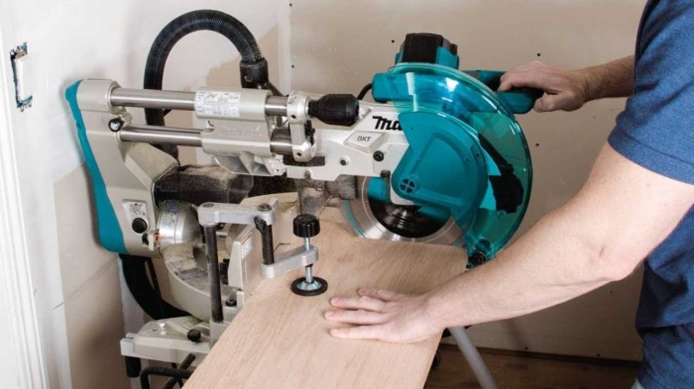 Promo Mesin Potong Alumunium Miter Saw Sliding Makita Ls1019l Ls 1019 L Diskon 23% Di Seller ...