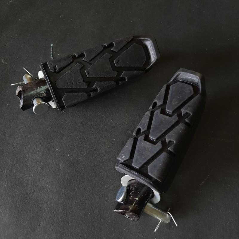 Promo Foot Step Karet Step Depan Dan Atau Belakang Mega Pro New Cb150 ...