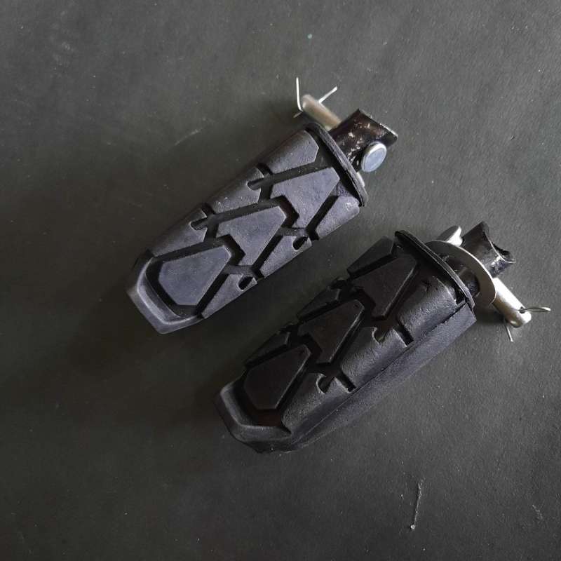 Promo Foot Step Karet Step Depan Dan Atau Belakang Mega Pro New Cb150 ...