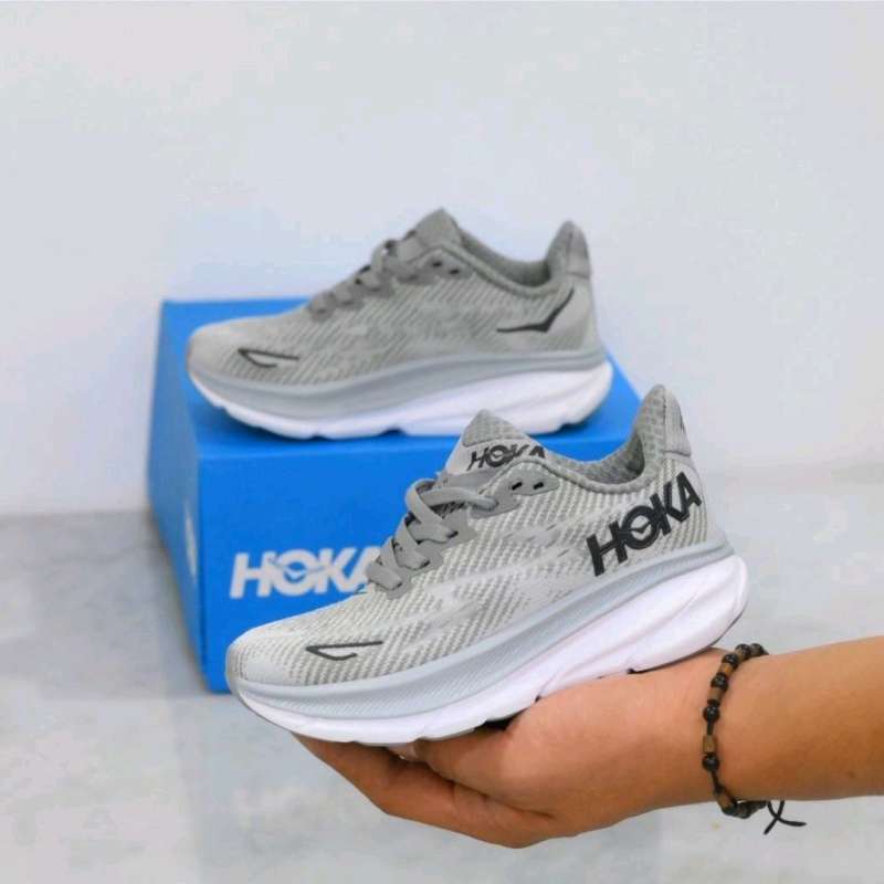 Promo Sepatu Hokka Clifton 9 Cloud Grey Untuk Anak-anak Diskon 20% Di Seller Sneakers99.id ...