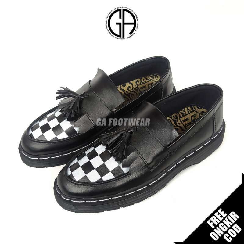 Promo Boart - Sepatu Loafers Pria Docmart Pantofel Formal Checkerboard ...