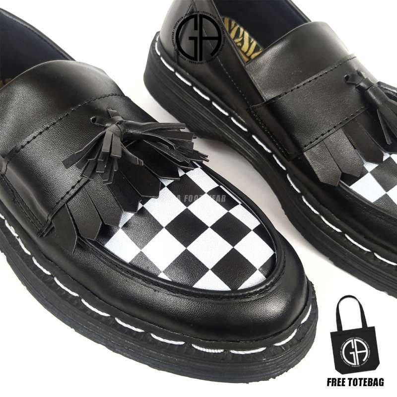 Promo Boart - Sepatu Loafers Pria Docmart Pantofel Formal Checkerboard ...