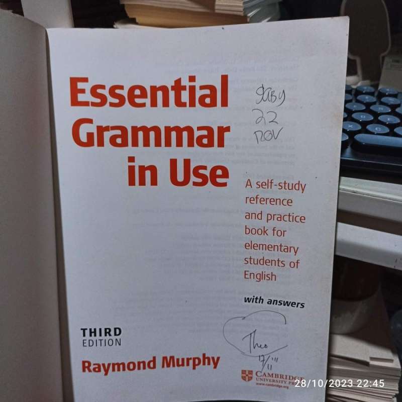 Jual buku english grammar in use raymond murphy 319 h CD tidak ada di ...