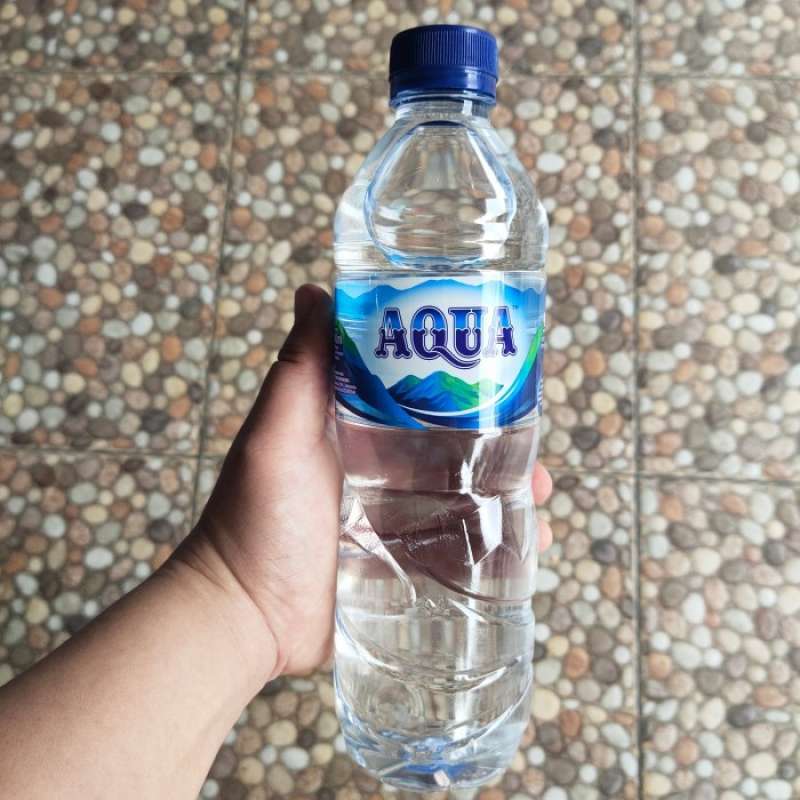 Jual Aqua Air Mineral Botol Sedang 600ml Di Seller Tokoben23 - Madras ...