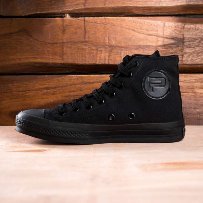Promo Sepatu Sneakers Pria Sekolah Vintage High Classic Full Black ...