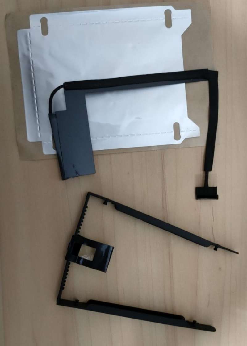 Jual Bracket Ssd Hdd Sata 2.5 Thinkpad P52 - Kabel Cable Hardisk Ssd ...