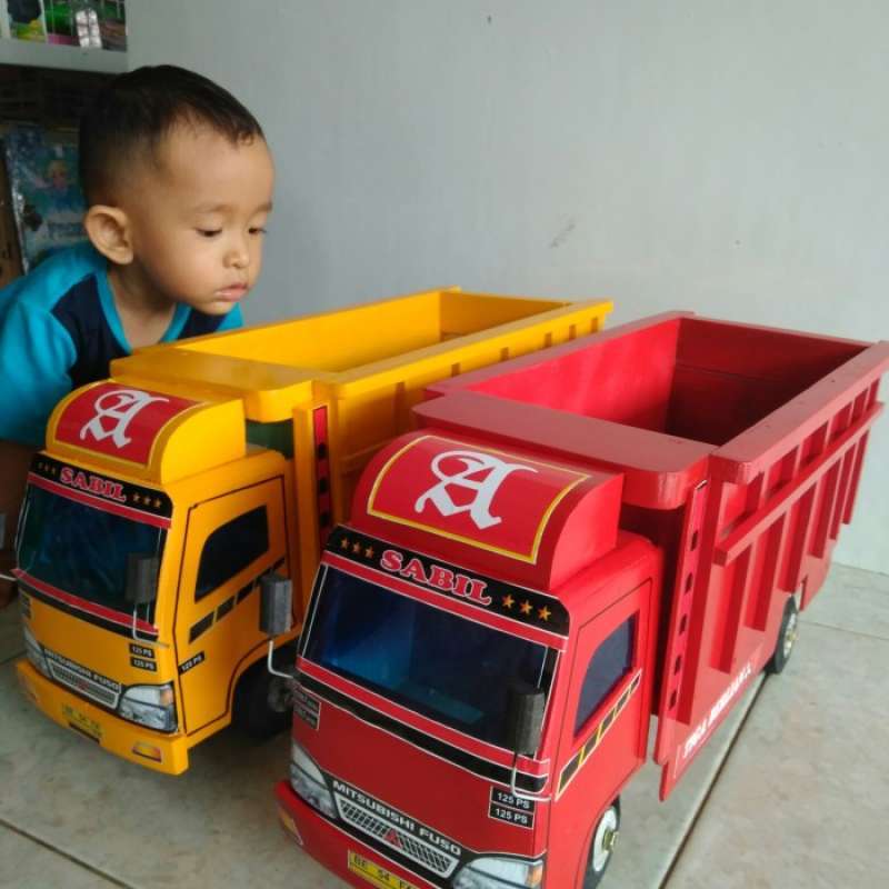 Promo Mobil Truk Oleng Kayu Miniatur Truck Mainan Mobilan Truk Oleng ...