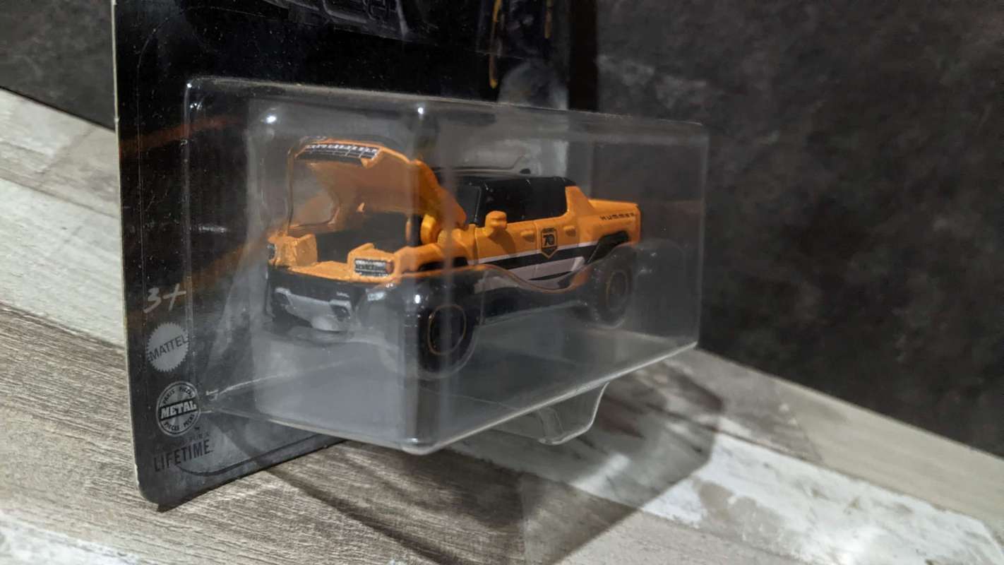 Jual Matchbox Moving Parts Mobil Listrik 2022 Hummer Ev Orange Special ...