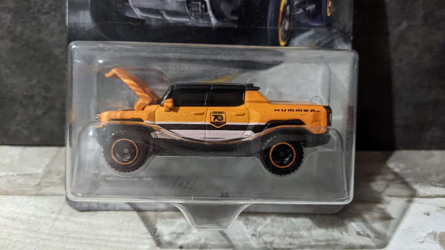 Jual Matchbox Moving Parts Mobil Listrik 2022 Hummer Ev Orange Special ...