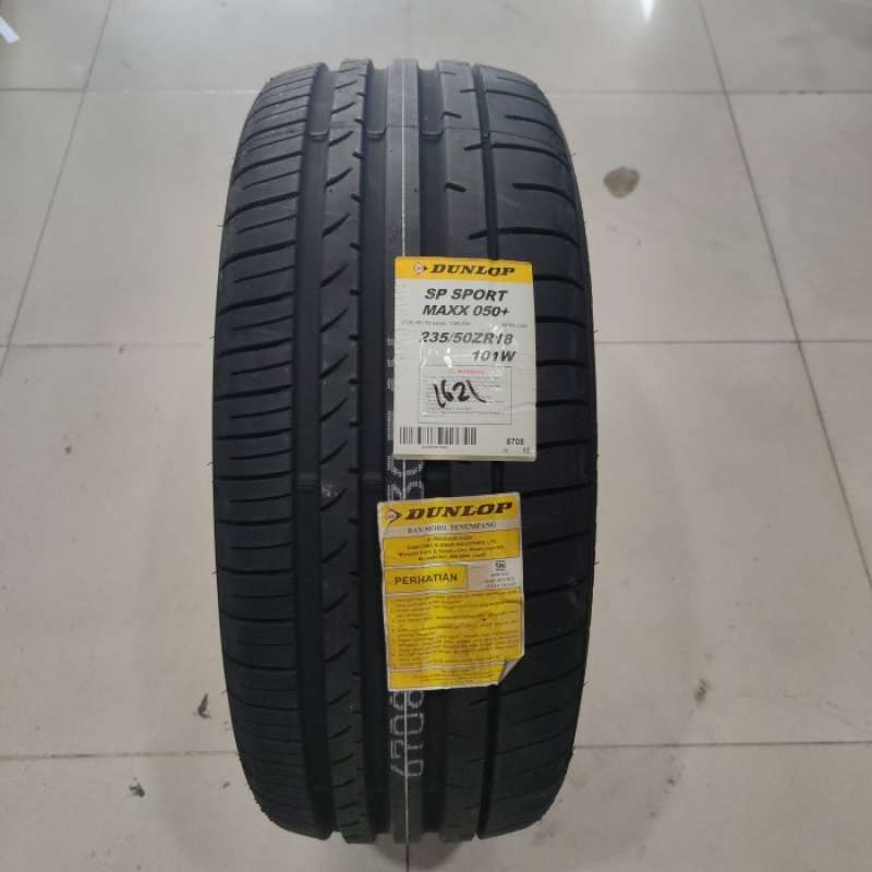 Promo Ban Dunlop Sp Sport Maxx 050+ 235 50 R18 Jepang Alphard Vellfire ...