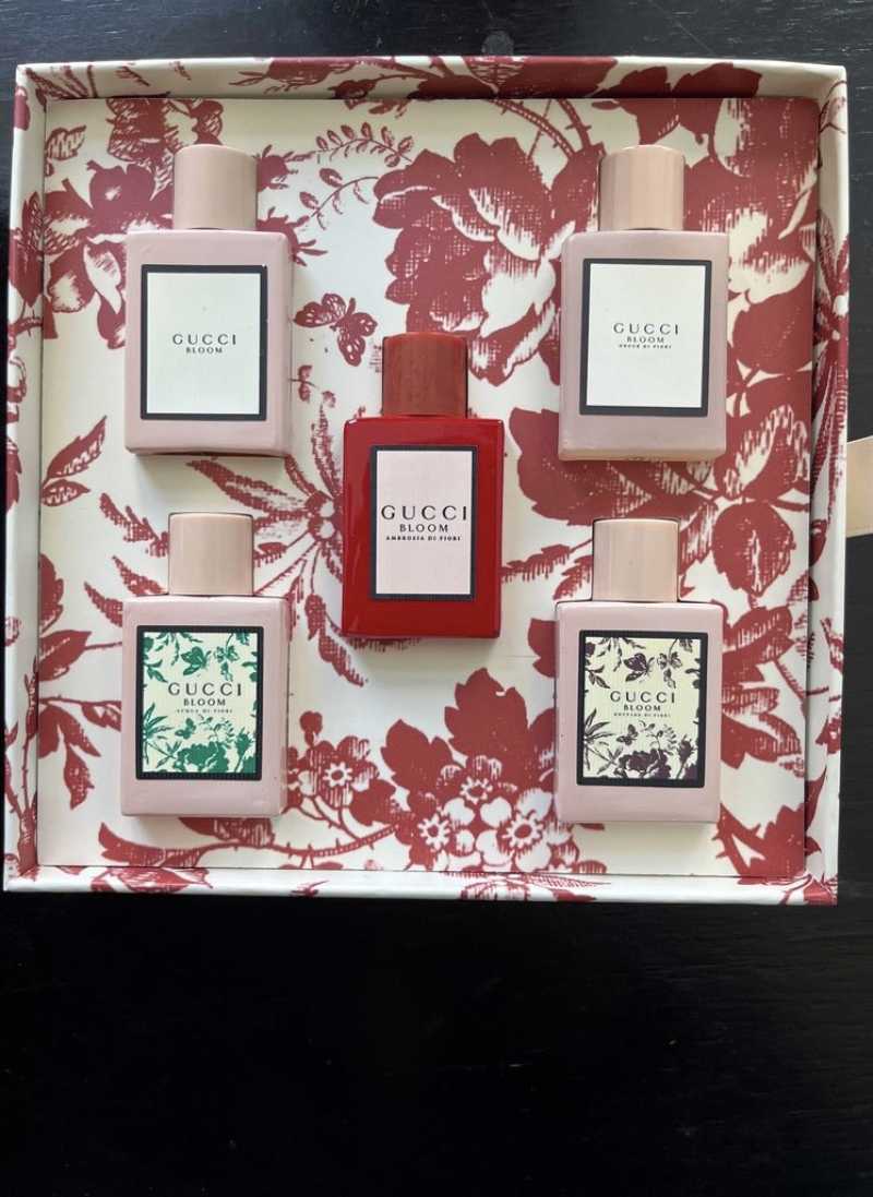 Jual GUCCI BLOOM MINI PERFUME GIFT SET (5 X 5ML) FOR WOMEN //TFS di ...