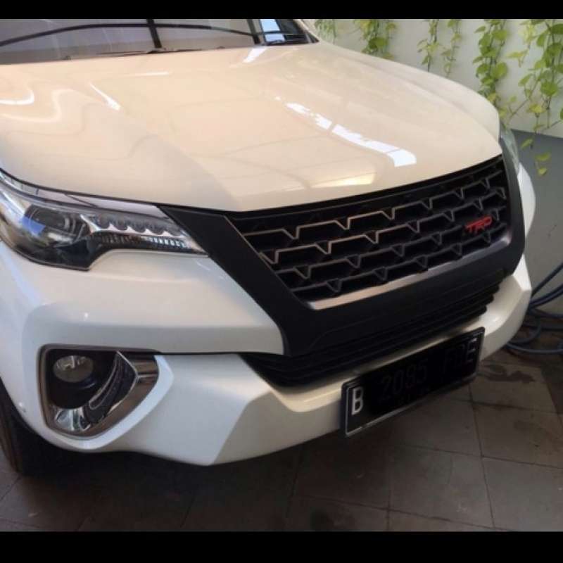 Jual Front grille grill depan Fortuner 2016 VRZ model TRD di Seller ...