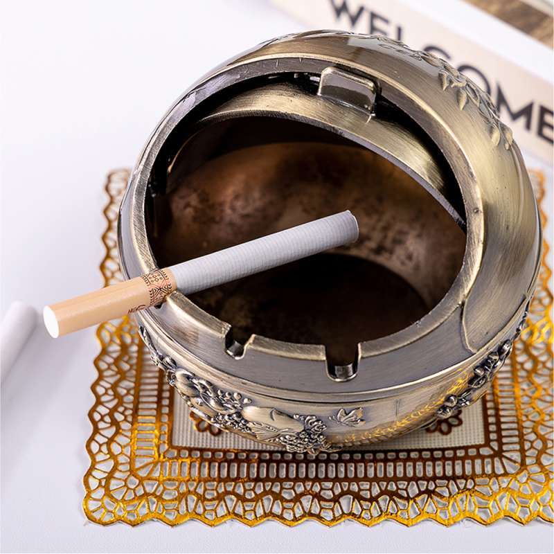 Jual Asbak Rokok Logam Retro Tahan Angin Dengan Tutup Gaya Eropa ...