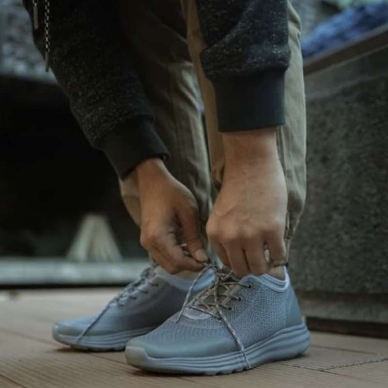 Promo Sepatu Sneakers Eiger Original Running Swazi 1.0 - Original - 43 ...