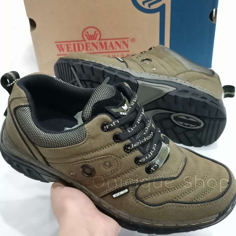 Jual Sepatu Weidenmann Pria Commander 01 Original - Com 07 Gold 40 Di ...