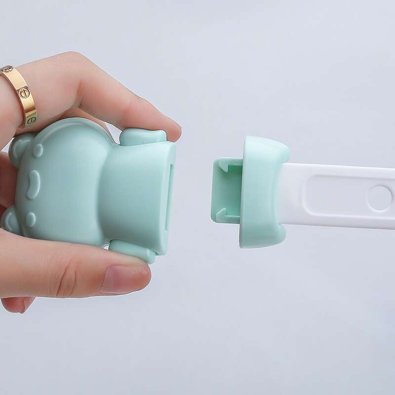 Jual PENGUNCI PENGAMAN LEMARI, LACI, RAK KACA, KULKAS, PENGAIT PINTU ...