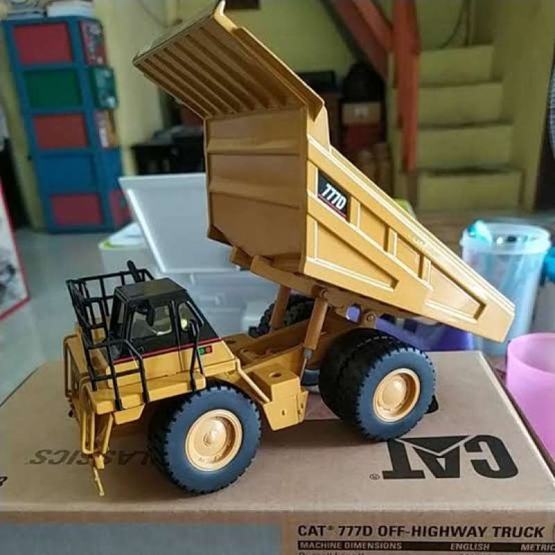 Promo Dump Truck Caterpillar Cat 777 Diecast Miniatur Alat Berat Truk ...