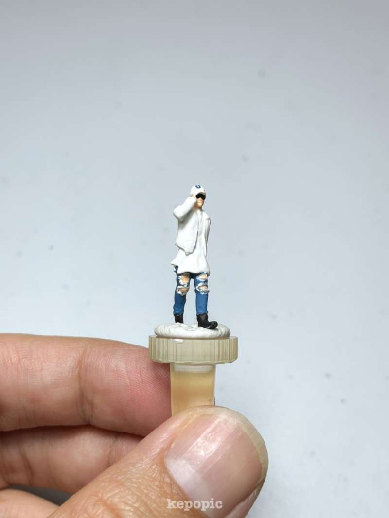 Promo Figure oppa jalan kaki skala 1/64 hotwheels tarmac inno KS10 ...