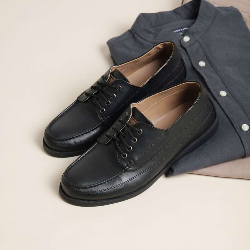 Ingin Terlihat Stylish di Kantor? Ini 15 Rekomendasi Sepatu Kerja Pria ...