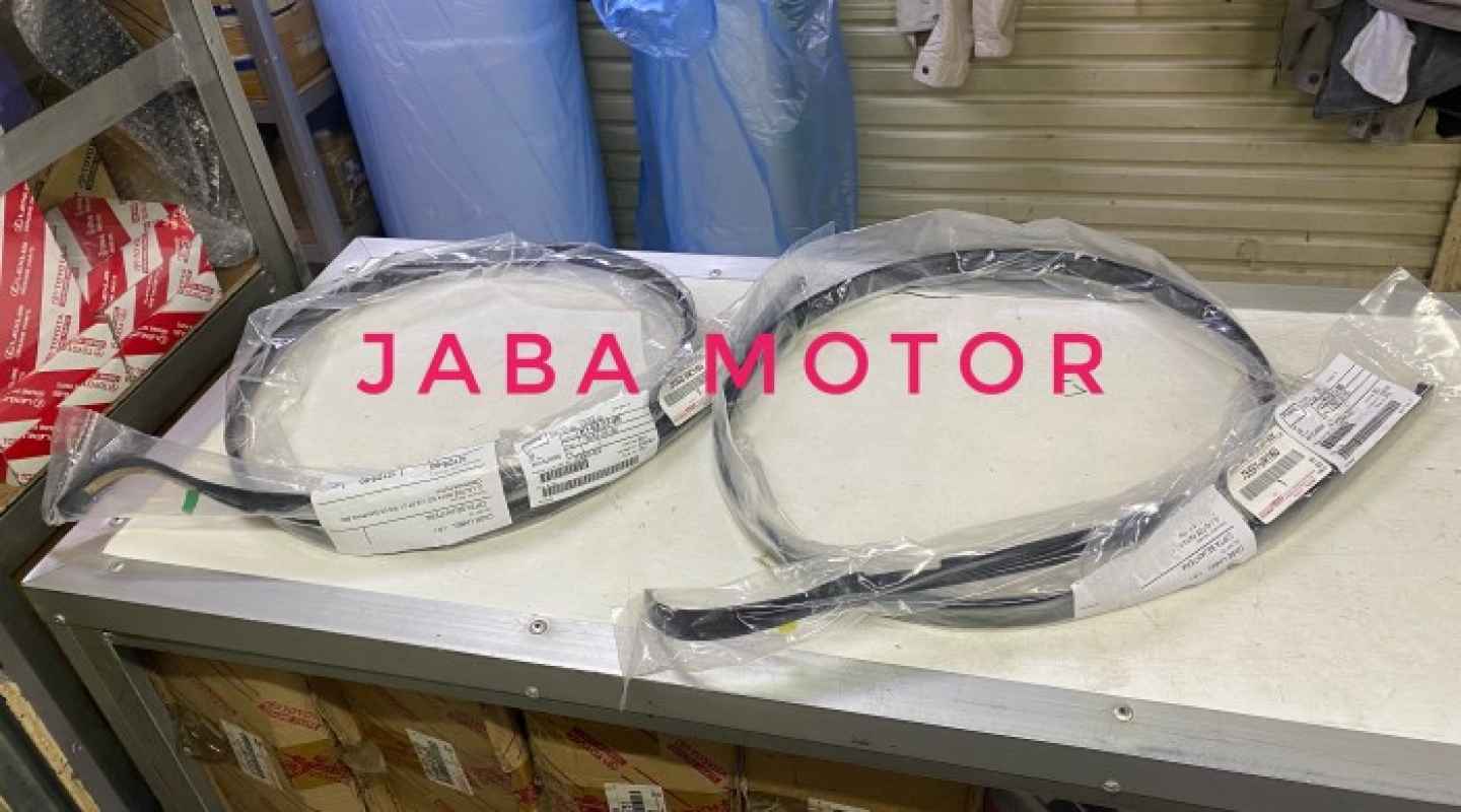 Promo Karet Atap-Karet Roof Hilux Revo Double Cabin Original Set Kiri ...
