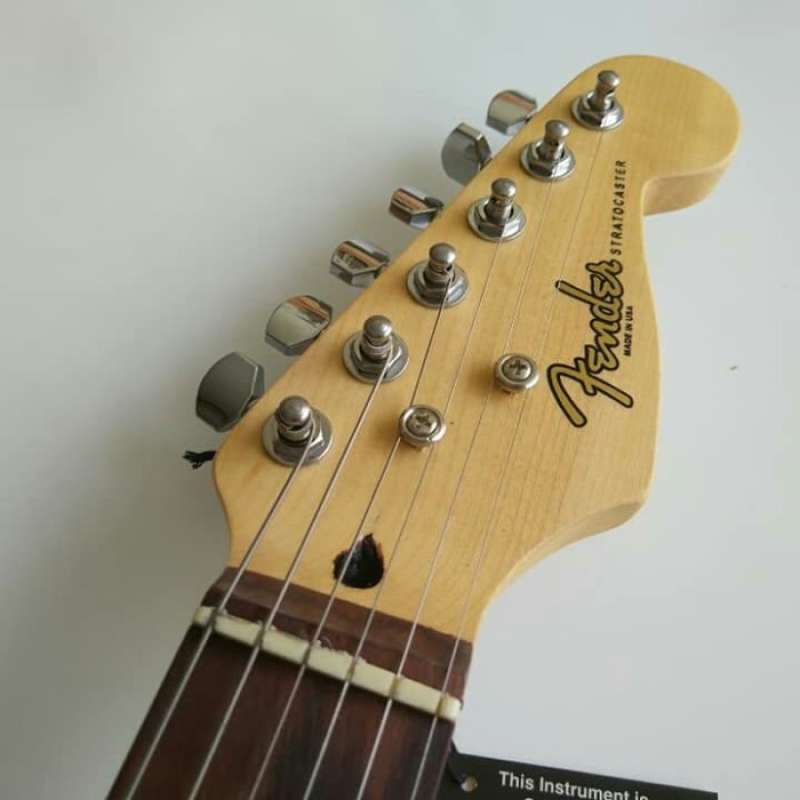 Jual paket Gitar Listrik Fender Stratocaster cream amply dan kabel jack ...