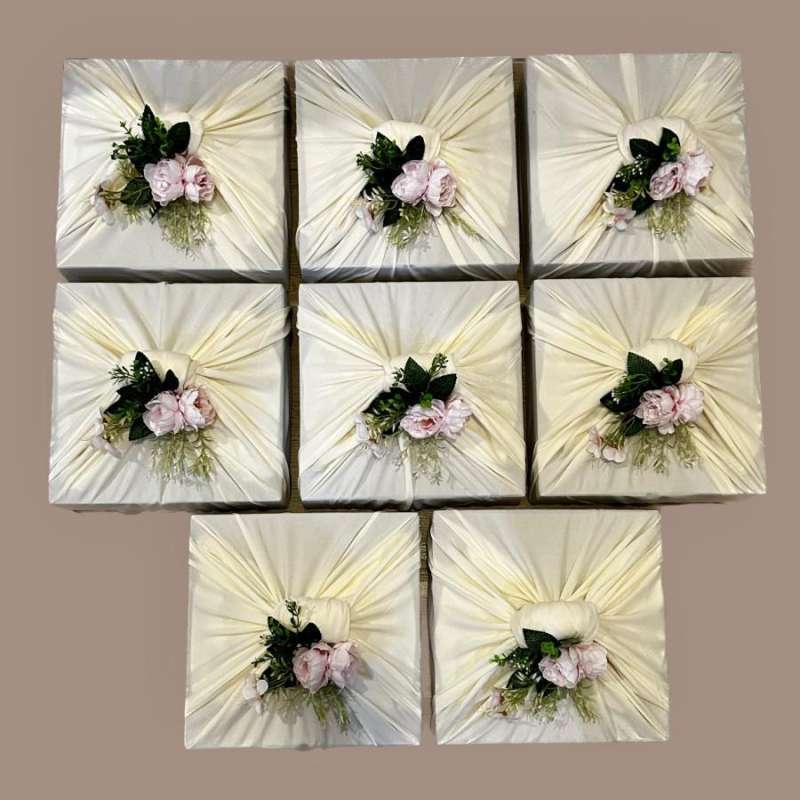 Jual Paket Hantaran Seserahan Hidden dengan isinya 8 macam di Seller ...