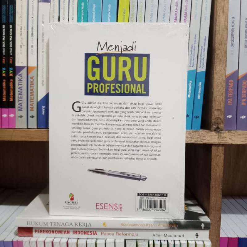 Promo Buku Menjadi Guru Profesional Suyanto Esensi Erlangga Diskon 23% ...