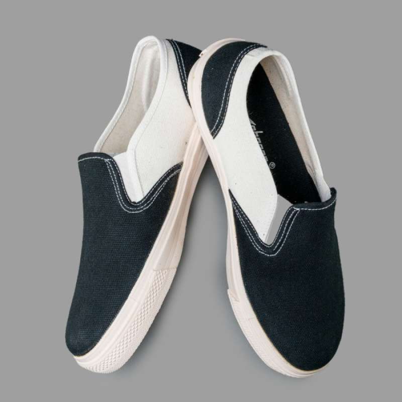 Jual Sepatu Slip On Johnson - Venus Black Milky - 37 Di Seller Zati ...