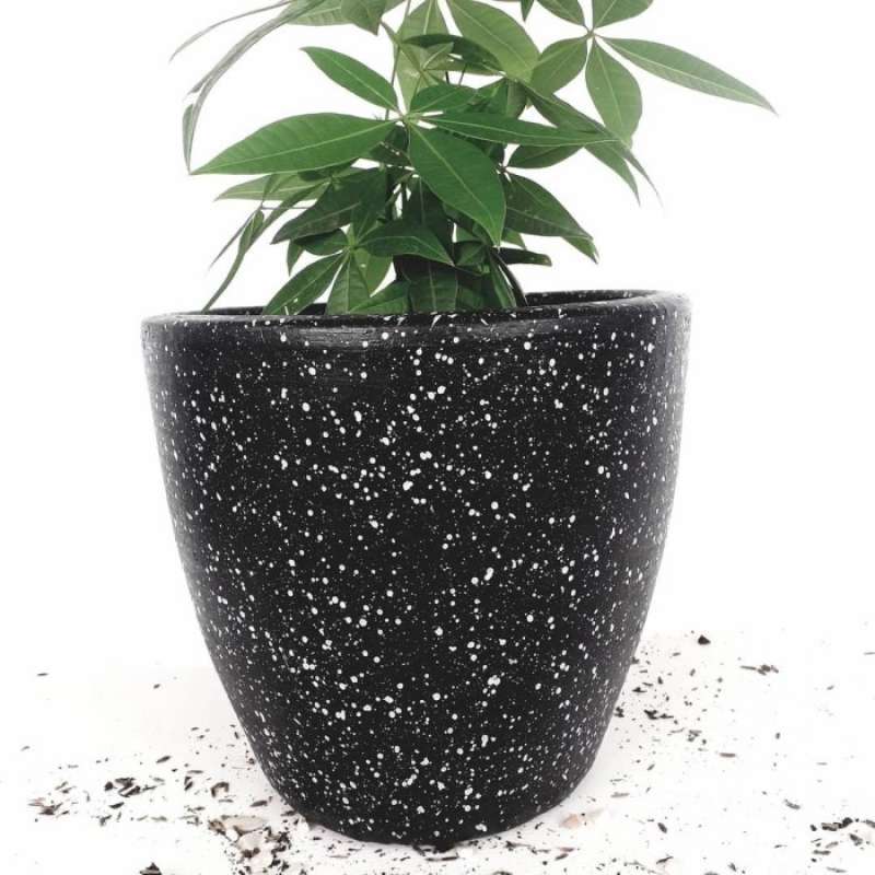 Promo Pot Timun,Pot Tanaman Tanah Liat Bentuk Timun Warna Putih & Hitam ...