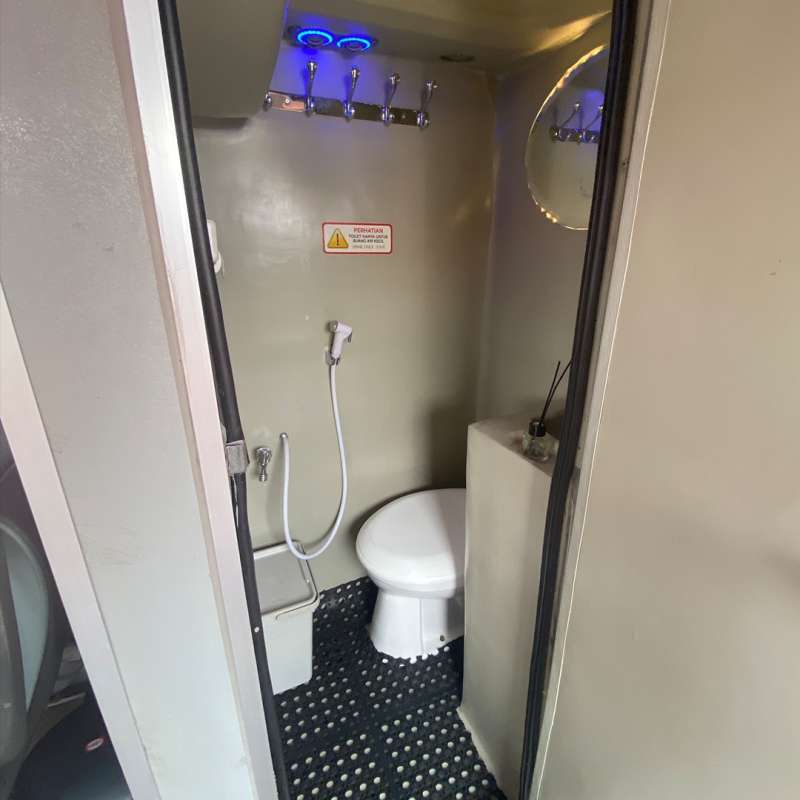 Jual [8D7N Padang] White Horse Deluxe Coach Weha Business Rental Bus [20+4 Seat] di Seller White ...