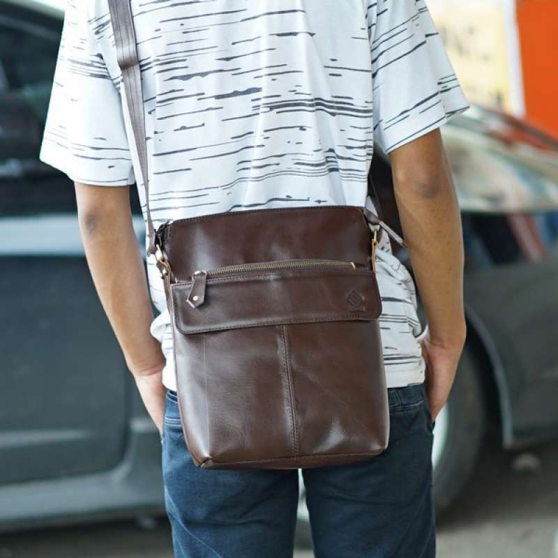 Promo DB2T Tas Selempang Pria Kulit Sapi Asli | Tas Selempang Kulit ...