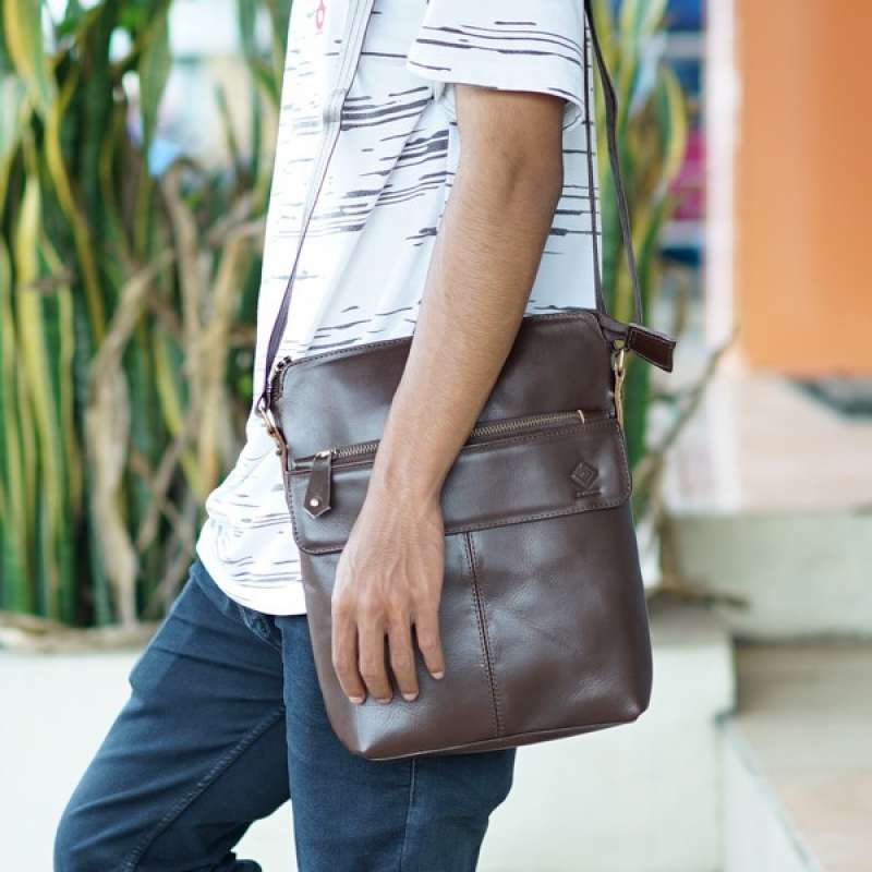 Promo DB2T Tas Selempang Pria Kulit Sapi Asli | Tas Selempang Kulit ...