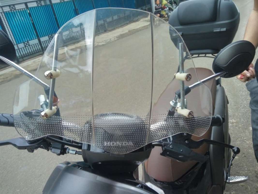 Promo Windshield Honda Beat New Fi Universal Kaca Tameng Angin Motor ...