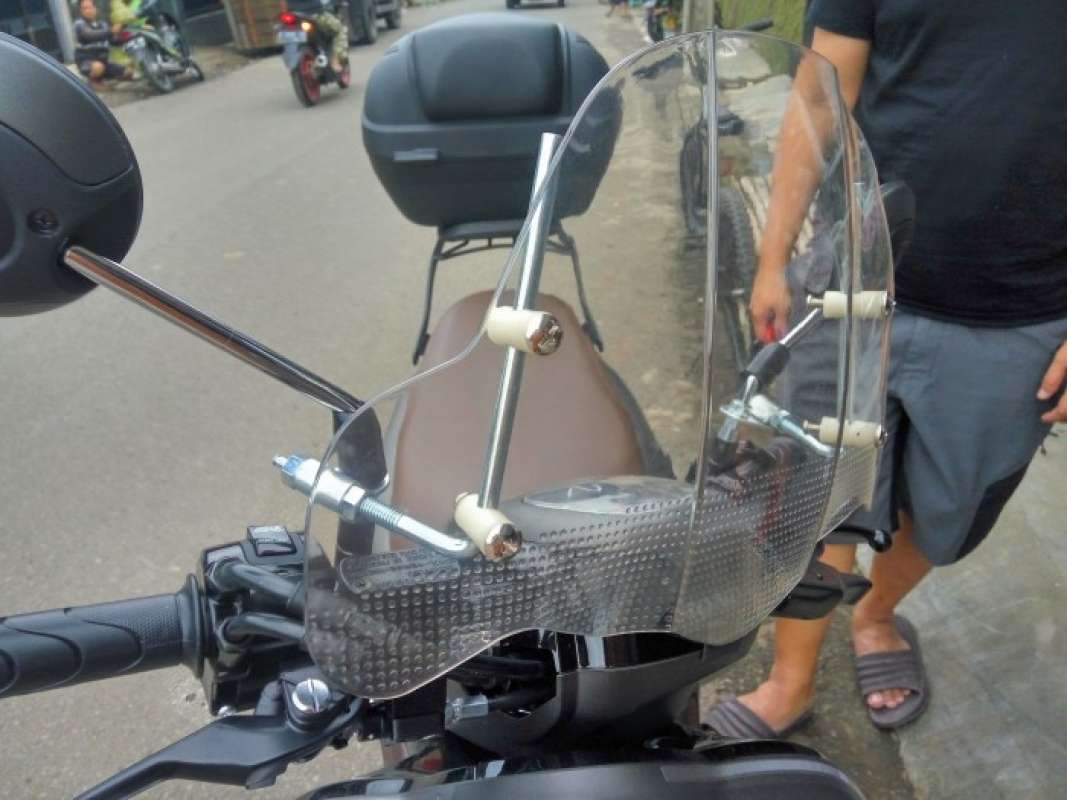 Promo Windshield Honda Beat New Fi Universal Kaca Tameng Angin Motor ...