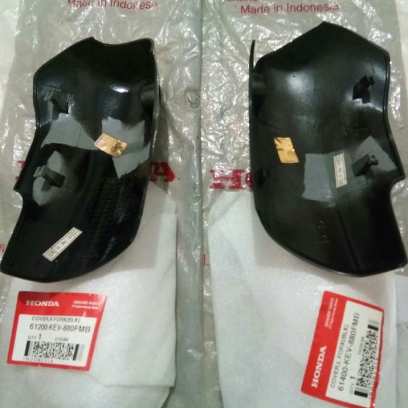 Jual Cover Kupingan Spakbor Depan Supra100 Supra X Lama Hitam Original ...