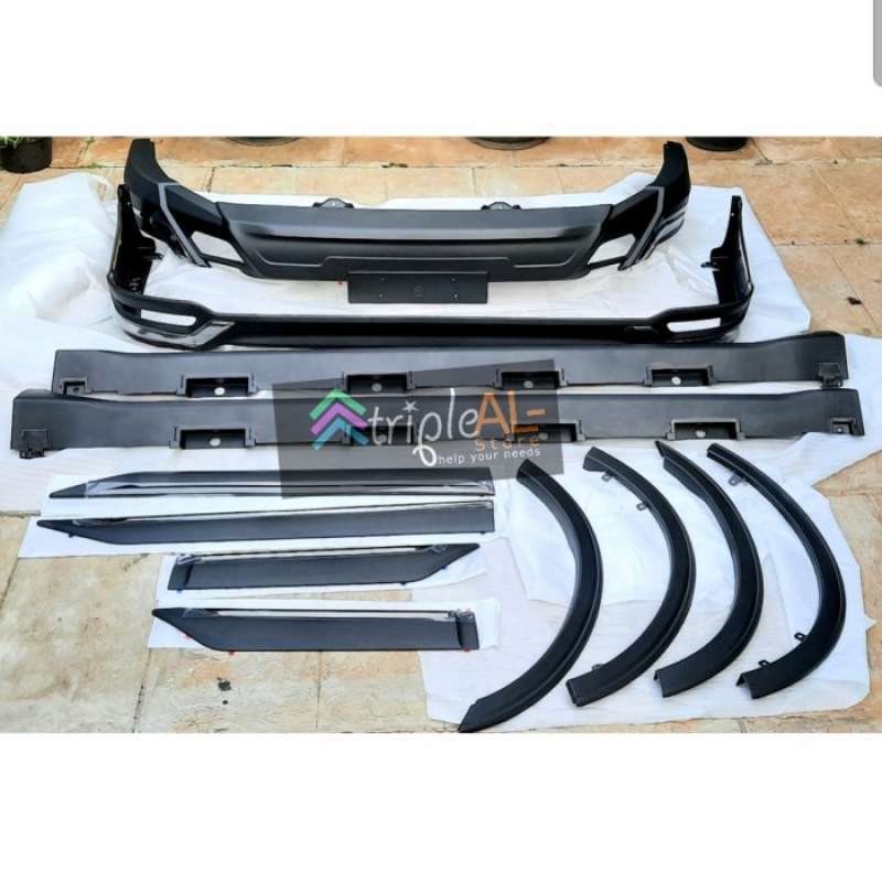Promo Paket Bodykit Moulding Body Kit Innova Venturer Facelift 2021 ...