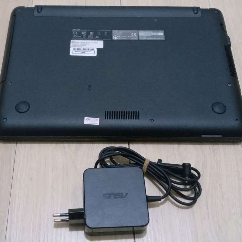 Jual Asus vivobook X441N ram 4gb ssd 256gb siap pakai di Seller ...