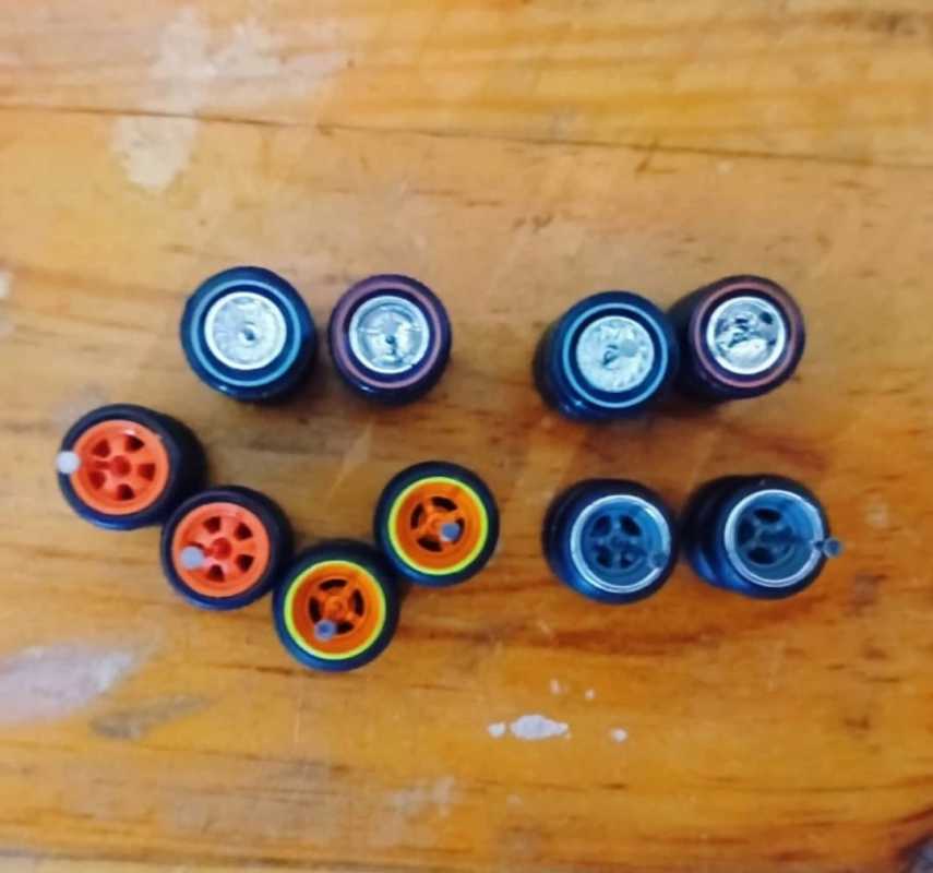 Jual Ban Karet Roda Velg Hot Wheels Diecast Skala 64 1 Set 5 Pcs Di ...