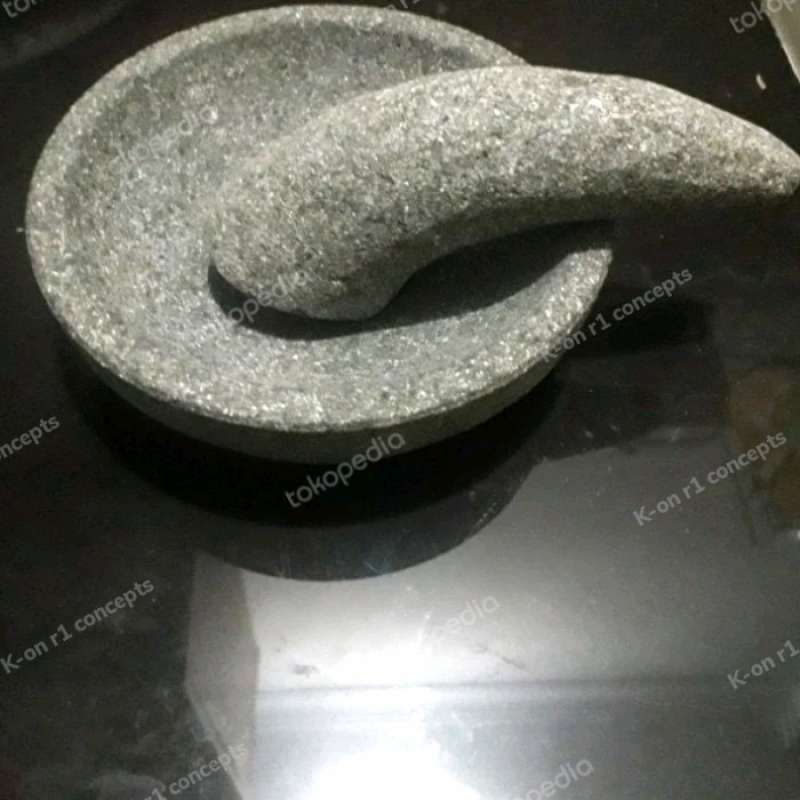 Promo Cobek Batu Dan Ulekan Asli Model Bubut Ukuran 20 Diskon 23% Di ...