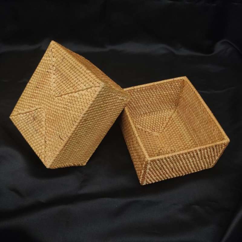 Promo Keranjang Rotan Box Rattan Tempat Wadah Keranjang Kotak Serbaguna ...