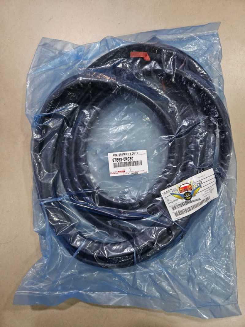 Promo Emblem Grille Radiator Logo Toyota Avanza-Innova-Rush 75311-0K030 ...