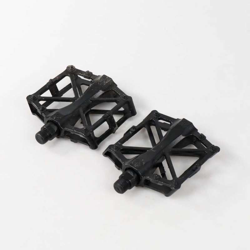 Promo Green Bike Pedal Sepeda Aluminium Anti-slip Hh-4 Aksesoris Sepeda ...