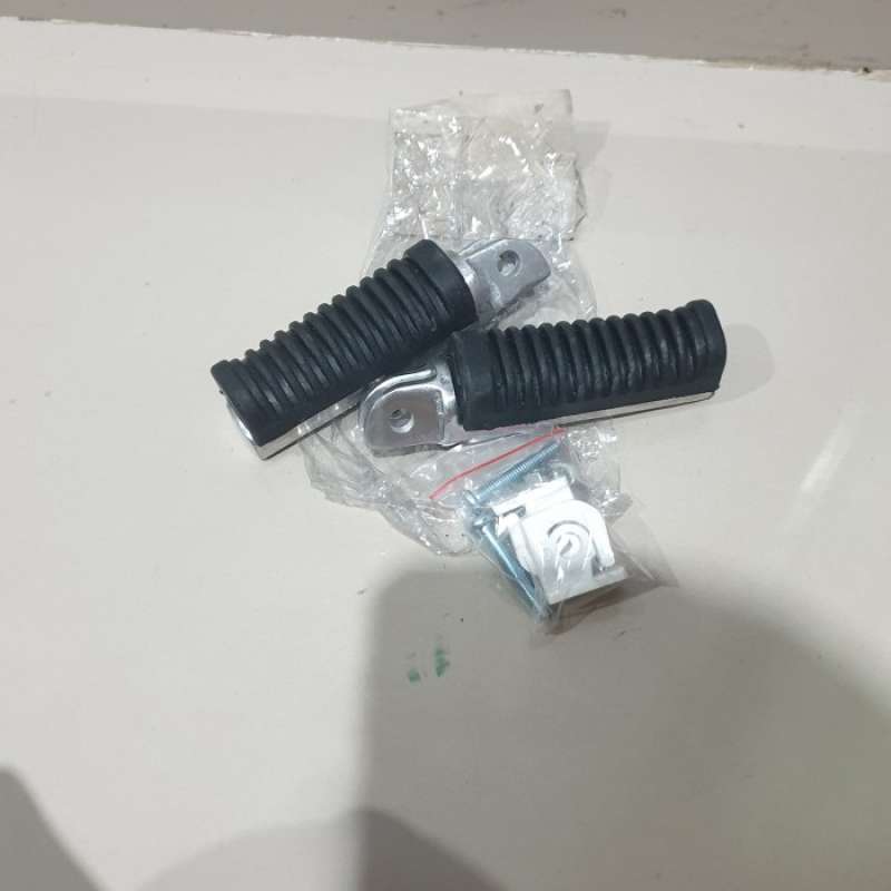 Promo Karet Footstep Foostep Depan Bajaj Pulsar 135 180 Ug 3 Ug4 220 ...